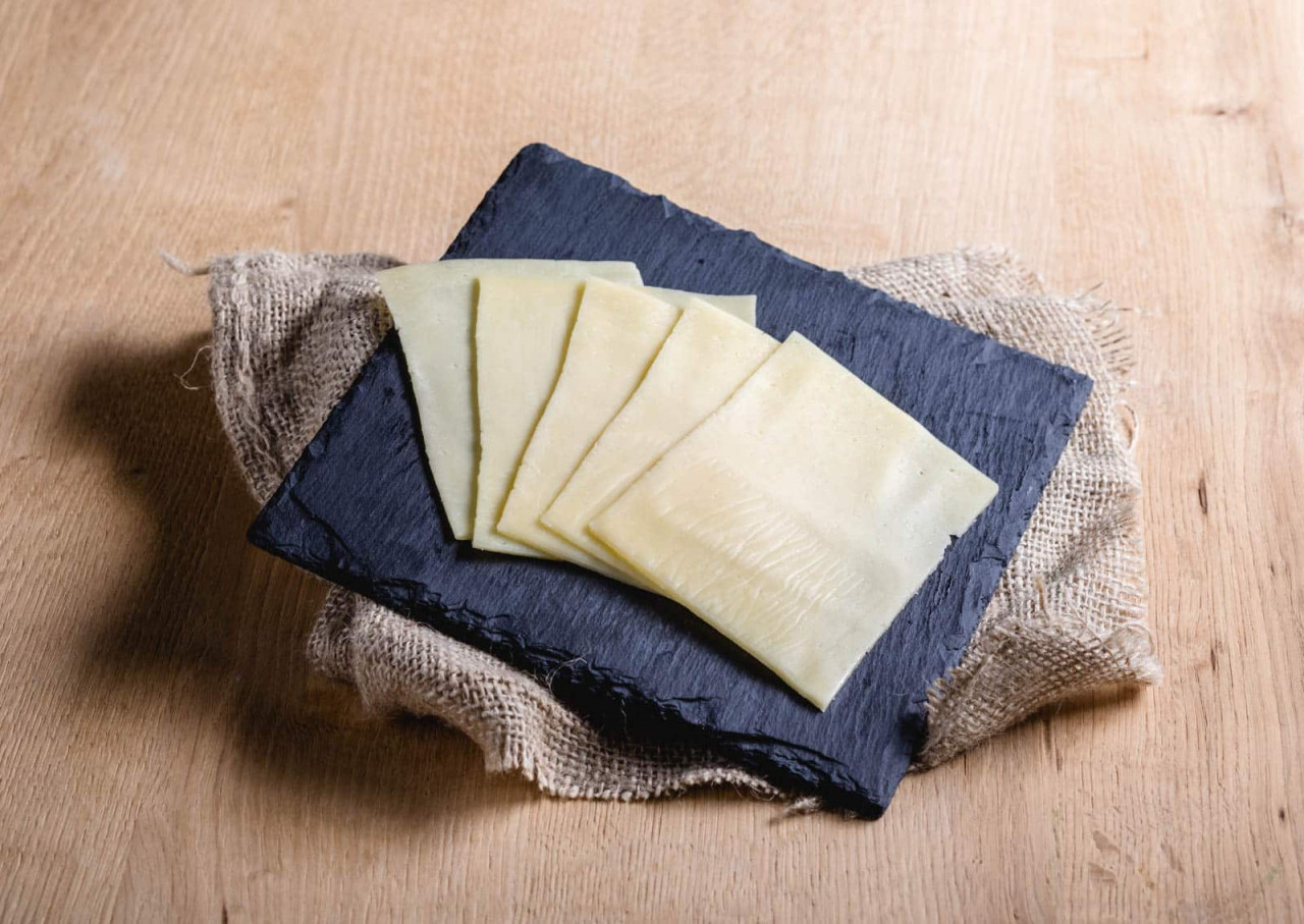 Bio Gouda in Scheiben online bestellen | vomfeld.at