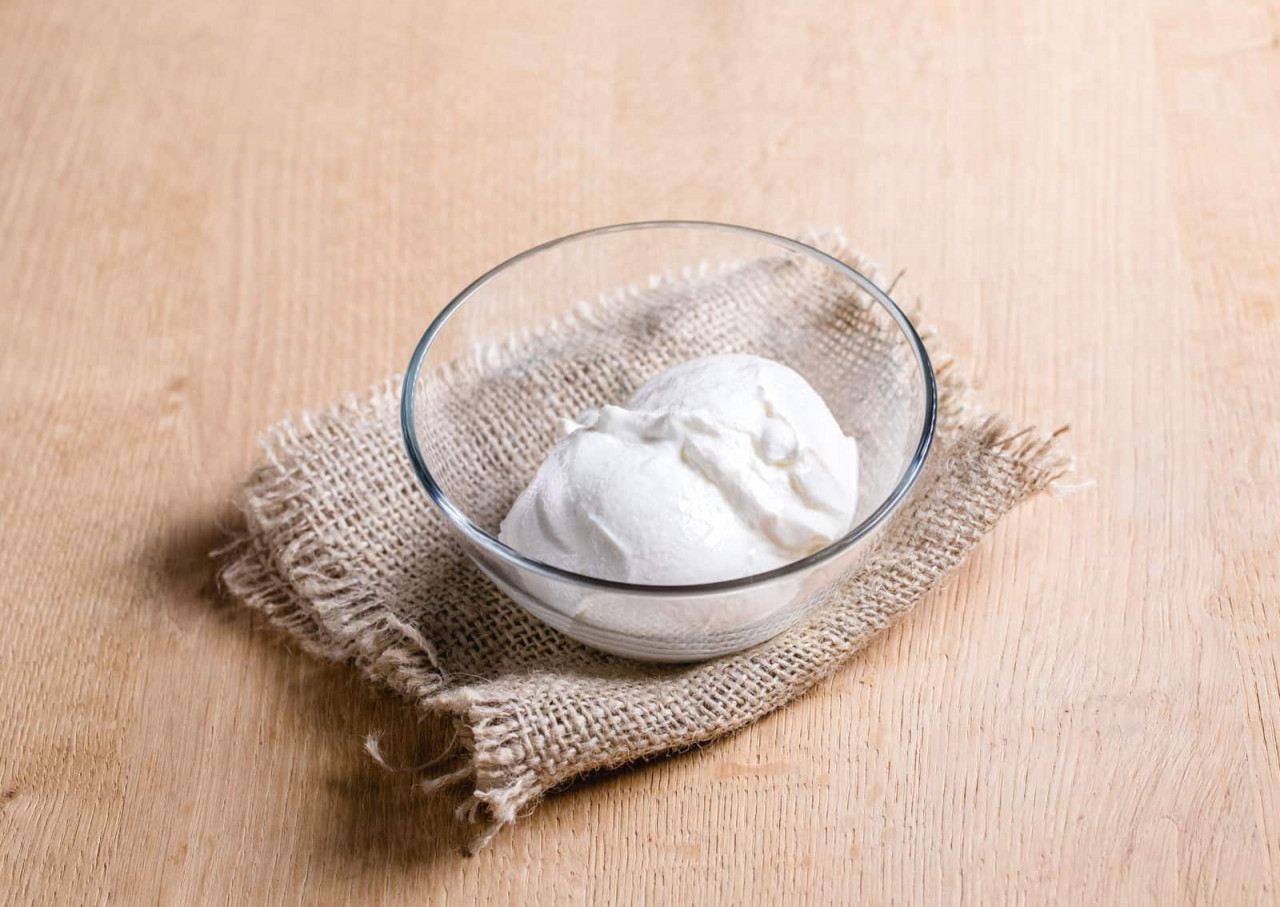 Bio Sauerrahm online bestellen | vomfeld.at